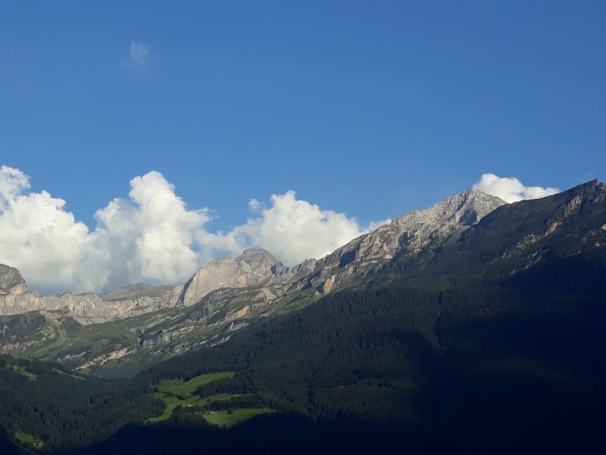 Alpy Švýcarsko, 14 dní Předpověď počasí, Radar & Fotky - Weawow