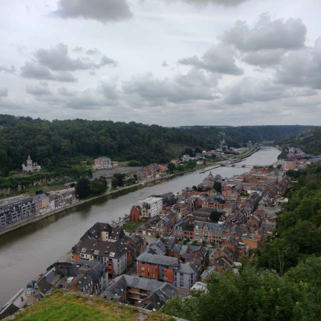 Dinant Belgique, Prévisions météo à 14 jours, Radar & Photos - Weawow